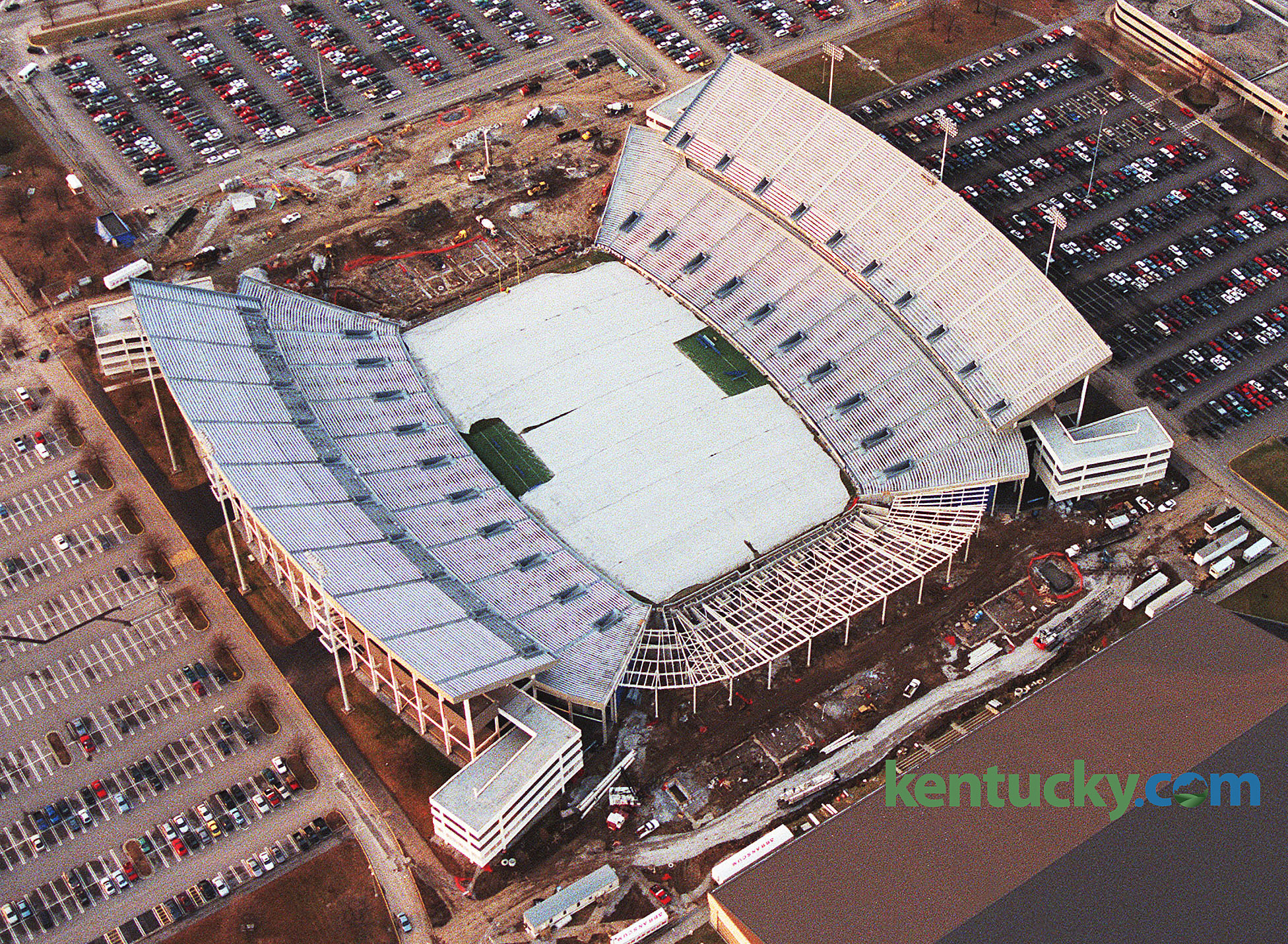 Commonwealth Stadium expansion, 1999 | Kentucky Photo Archive