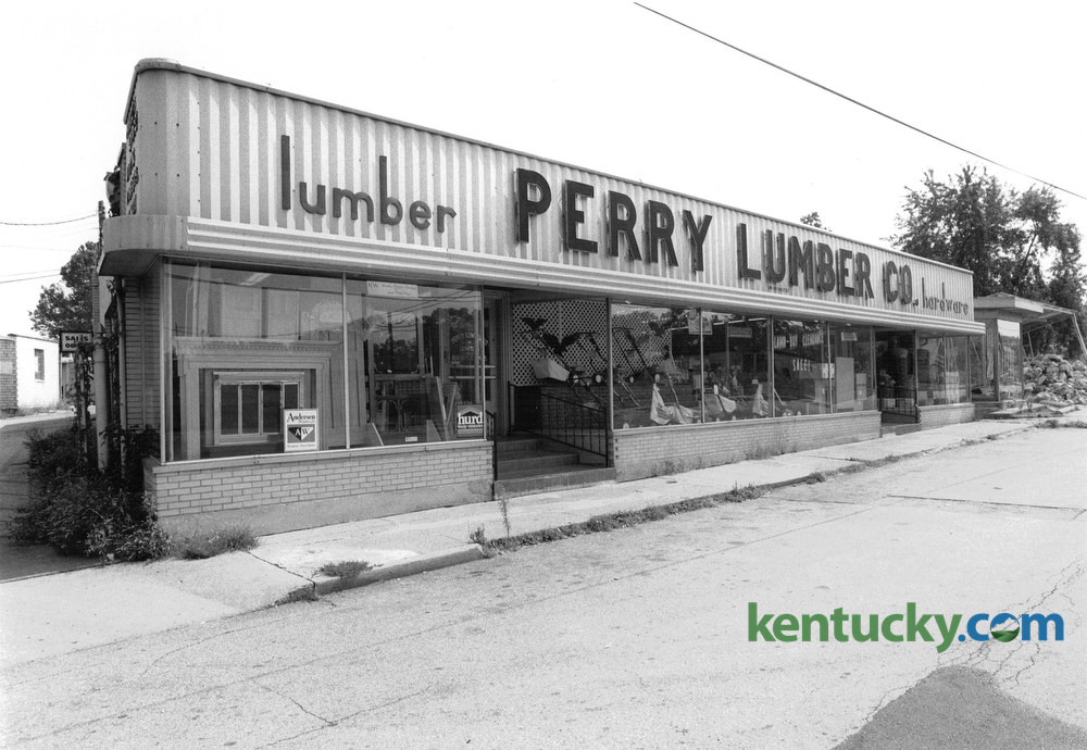Perry Lumber Co., 1990 | Kentucky Photo Archive