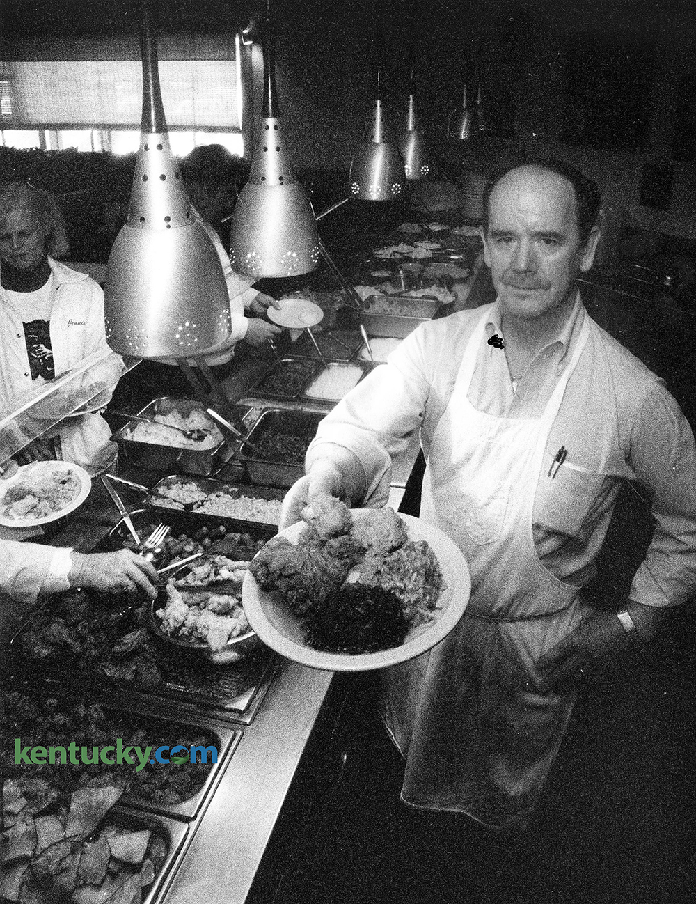 Max’s Loudon Square Buffet, 1990 | Kentucky Photo Archive