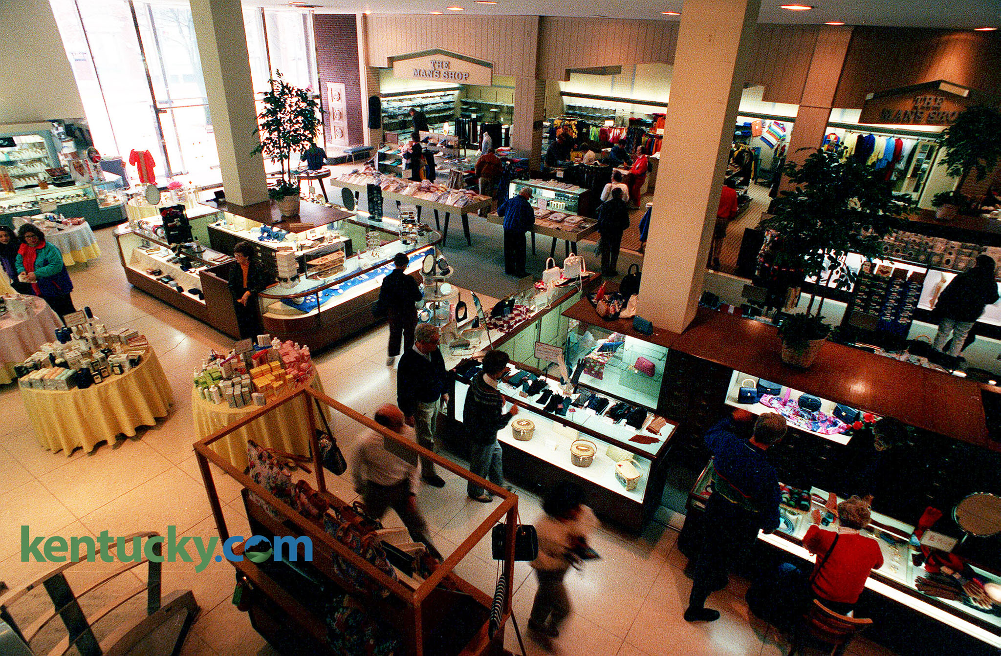 Downtown Lexington’s last department store, Wolf Wile, 1992 | Kentucky ...