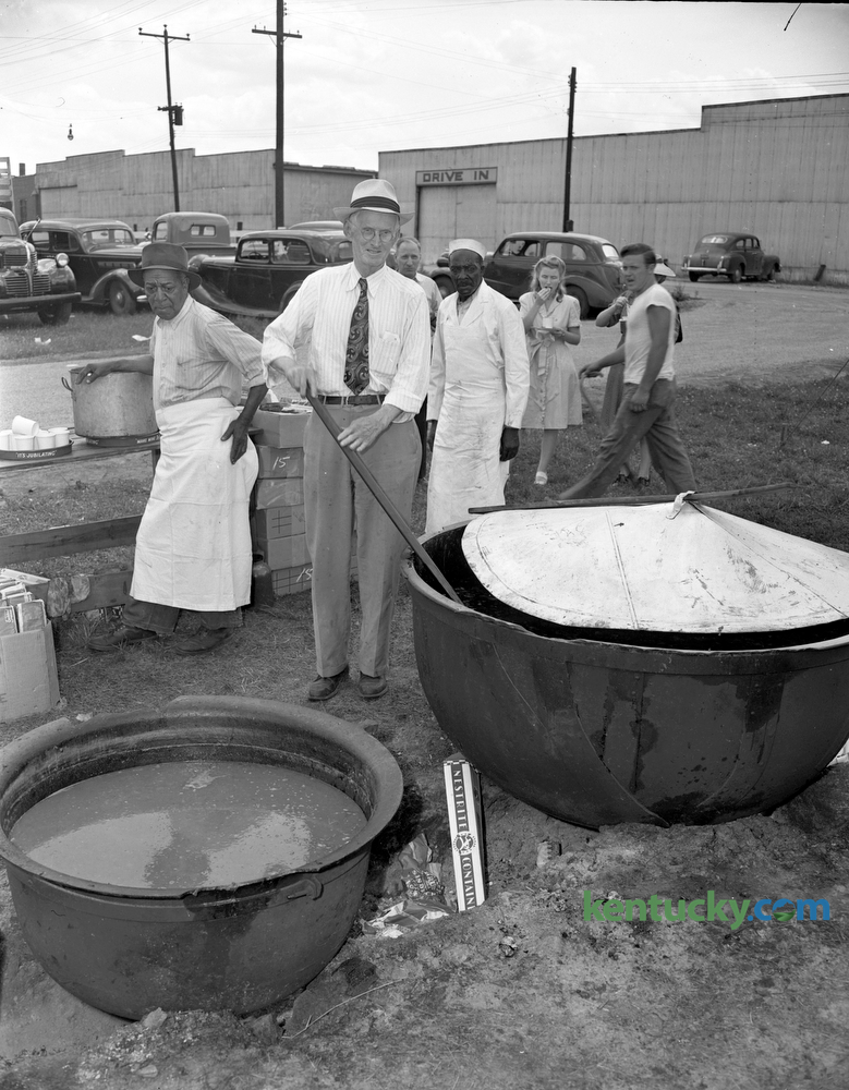 Lexington’s ‘burgoo king,’ 1946 | Kentucky Photo Archive